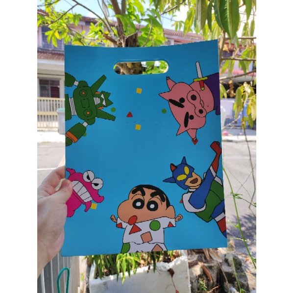 Crayon shin chan gift paper beg 蜡笔小新生日礼袋 | Shopee Malaysia