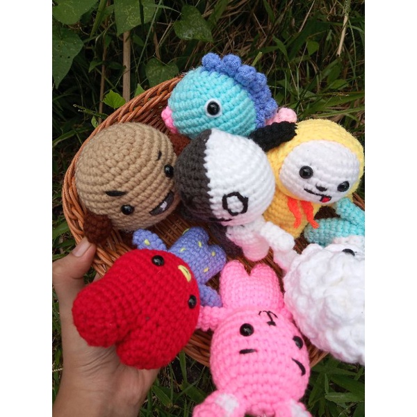 bts bt21 crochet keychain(preorder) | Shopee Malaysia
