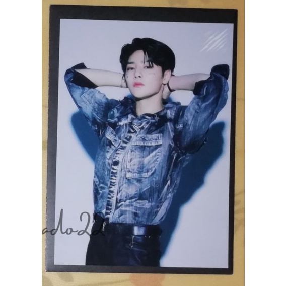 Stray kids skz sg season greeting pob and Scars japan album pola pc ...