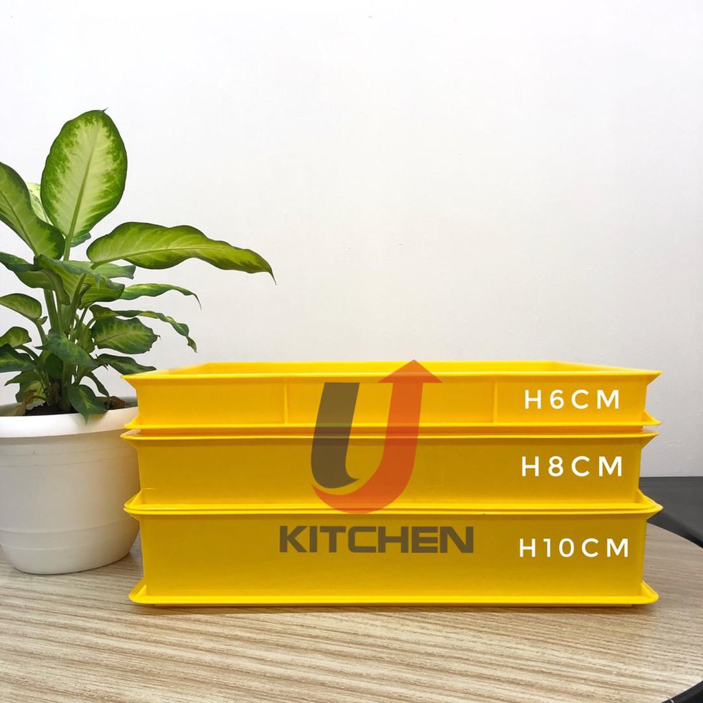 Yellow Plastic Cake Tray With Cover / Bakery Tray / Bread Tray / Food ...