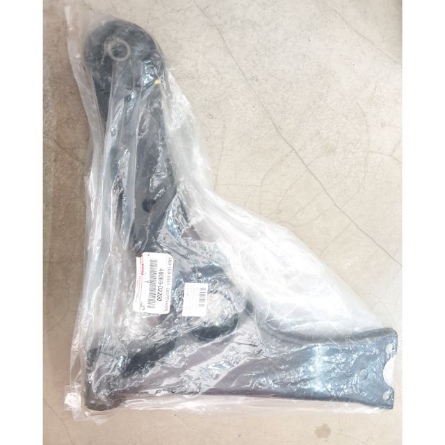 GENUINE TOYOTA - FRONT LEFT LOWER ARM TOYOTA ALTIS ZZE122 / ZZE142 ...