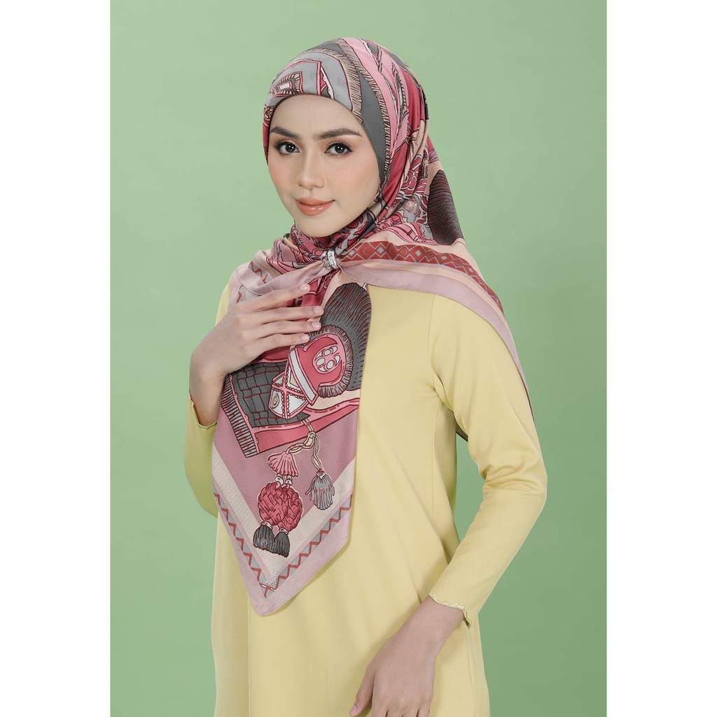 ARIANI Square Poetic Peak Twill | Shopee Malaysia
