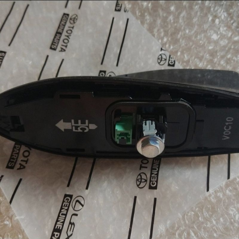 Original Innova Reborn Fortuner Radio Antenna or Shark Fin | Shopee ...