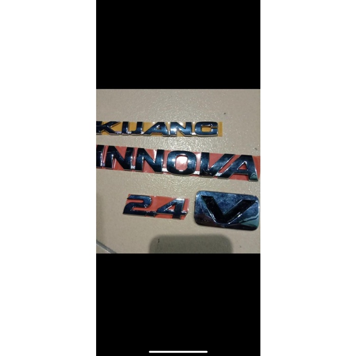 Complete trunk writing Emblem kijang innova reborn type V 2.4 origina ...