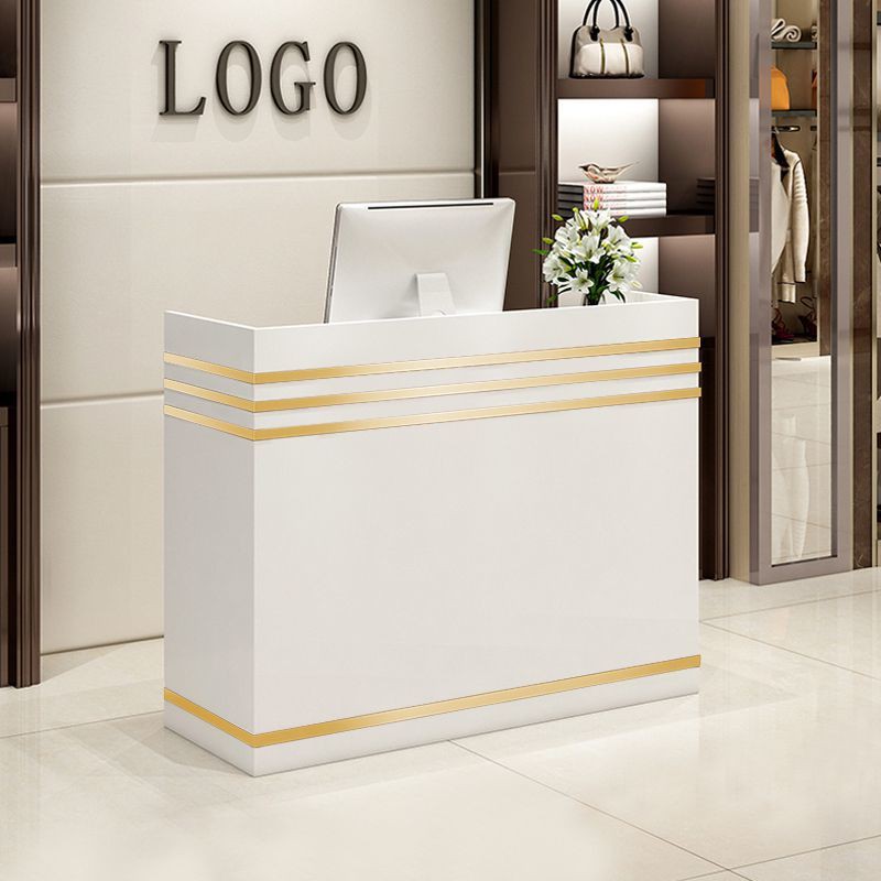 Cashier counter, bar simple and modern clothing store front desk ...