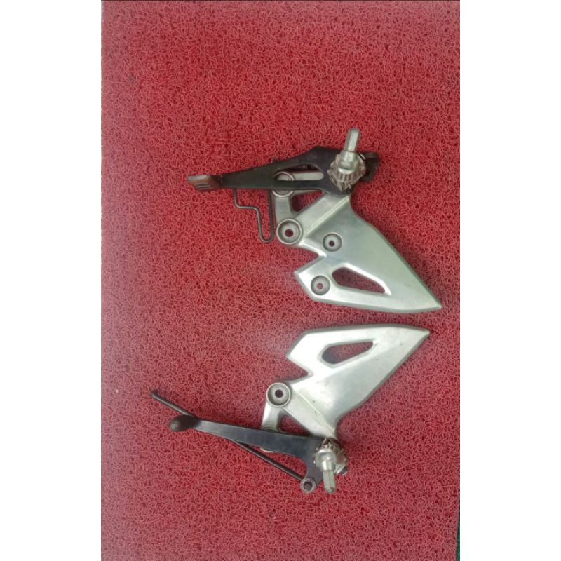 Original suzuki gsx 150 foot steps built into a pair of motorbikes and ...