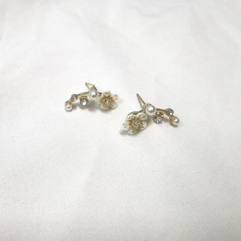 ---Ready Stock---Earrings E013 S925 Sterling silver half lei earrings ...