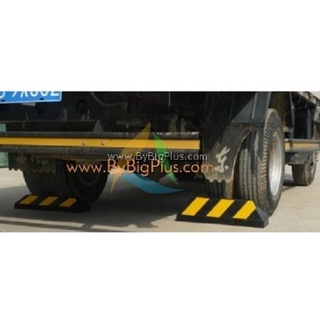 Rubber Wheel Stopper Heavy Duty for Truck or Lorry, 550(L) x 150(W) x ...