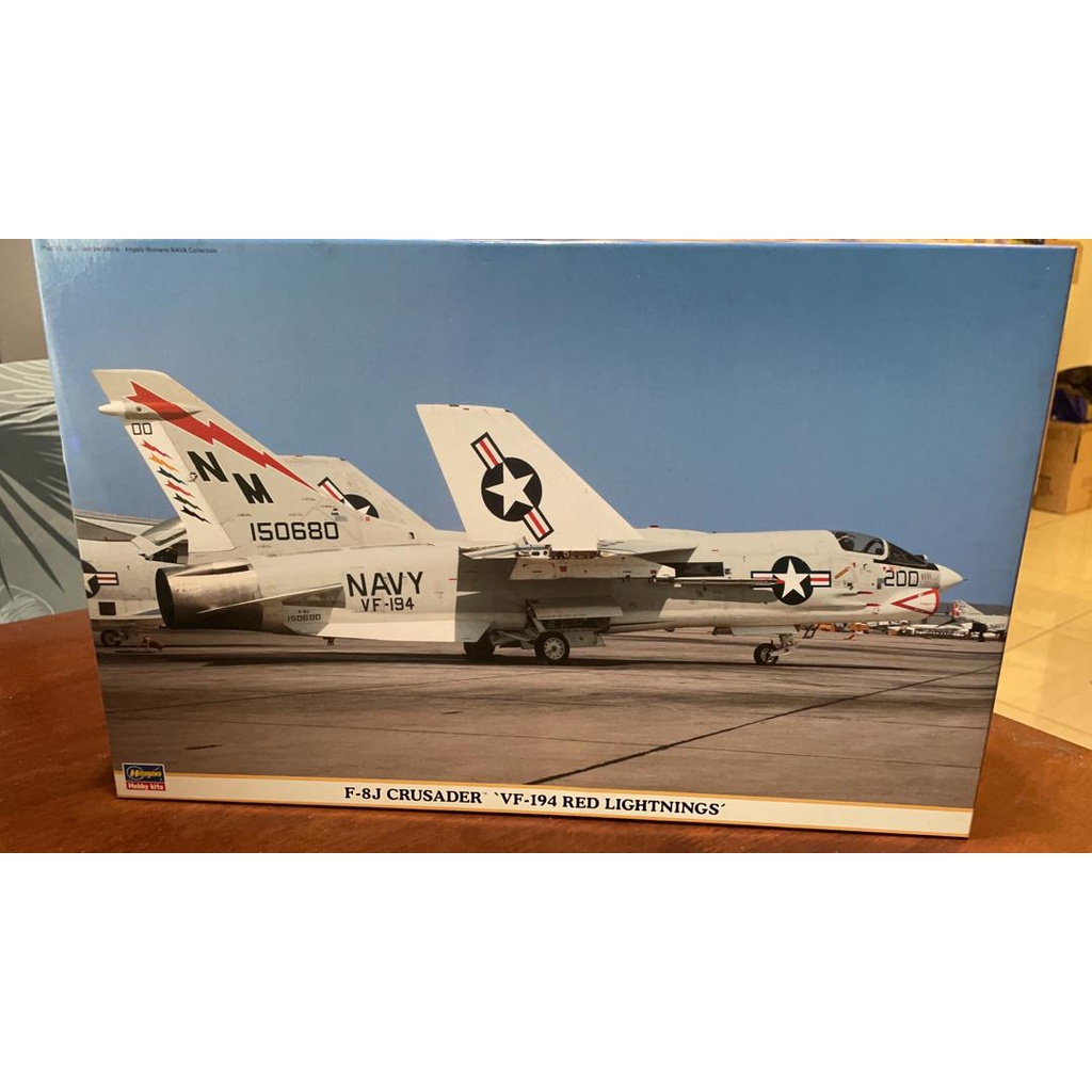 Hasegawa 09868 F 8j Crusader Vf 194 Red Lightnings 1 48 Shopee Malaysia
