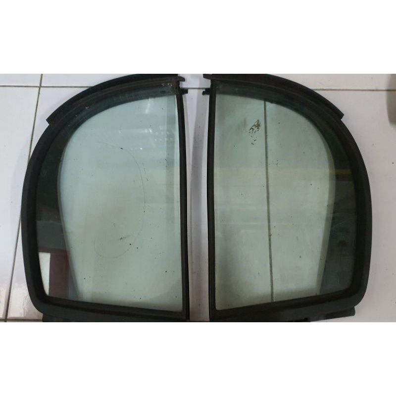 Perodua Myvi lagi best & icon Rear door triangle glass | Shopee Malaysia