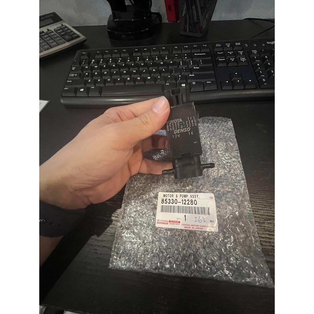 TOYOTA HARRIER ACU10 CAMRY SXV10 WASHER / WIPER TANK MOTOR WASHER ...