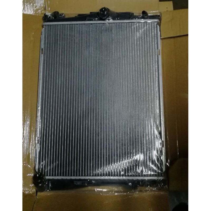 BMW E90 325i 09'(6 CYLINDER) 32mm HIGH QUALITY RADIATOR | Shopee Malaysia