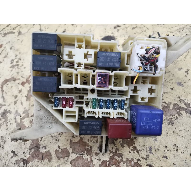 Toyota Vios NCP42 halfcut fuse box | Shopee Malaysia