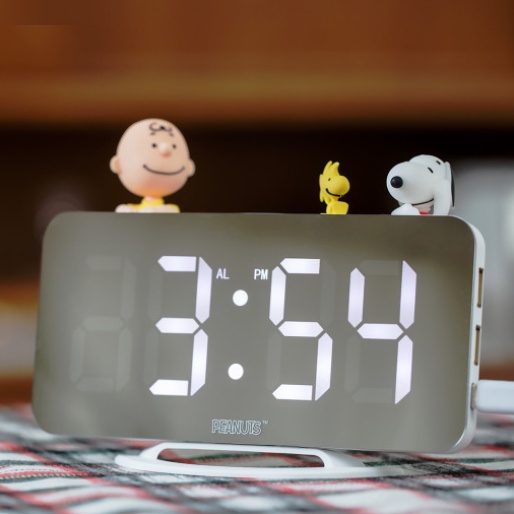 [Peanuts] SNOOPY Digital Clock / LED Clock / Table Clock / Alarm Clock ...