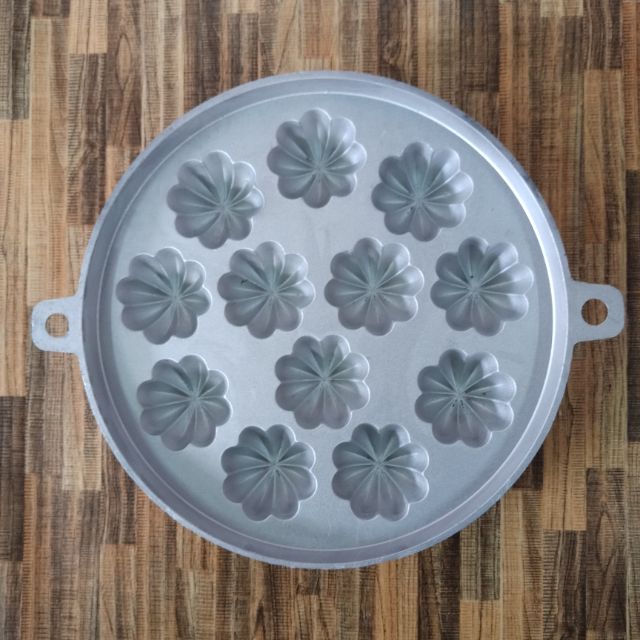 Acuan Bahulu Besar / Kuih Cara / Bahulu Mould (12 holes) | Shopee Malaysia