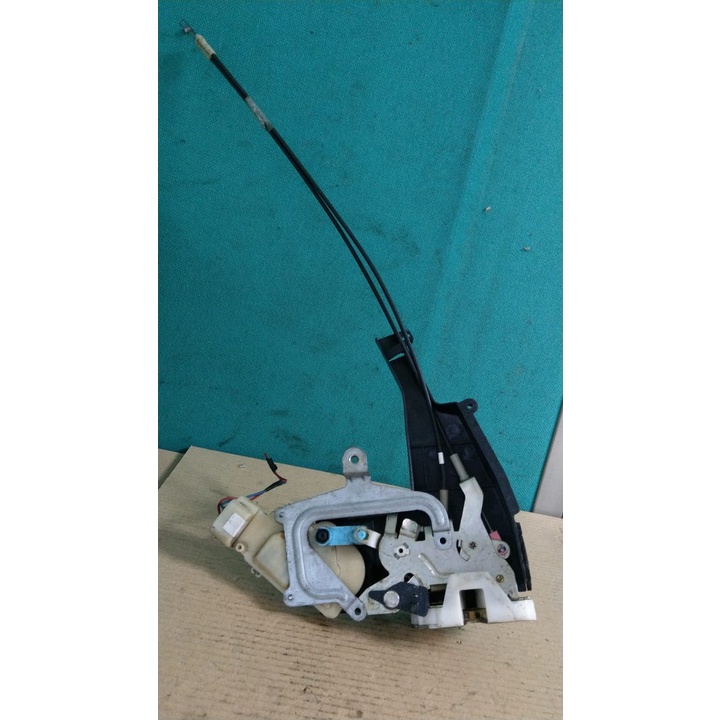TOYOTA ALTIS AE120 2000'-2005' DOOR LOCK R/RH ( 2 PIN ) | Shopee Malaysia