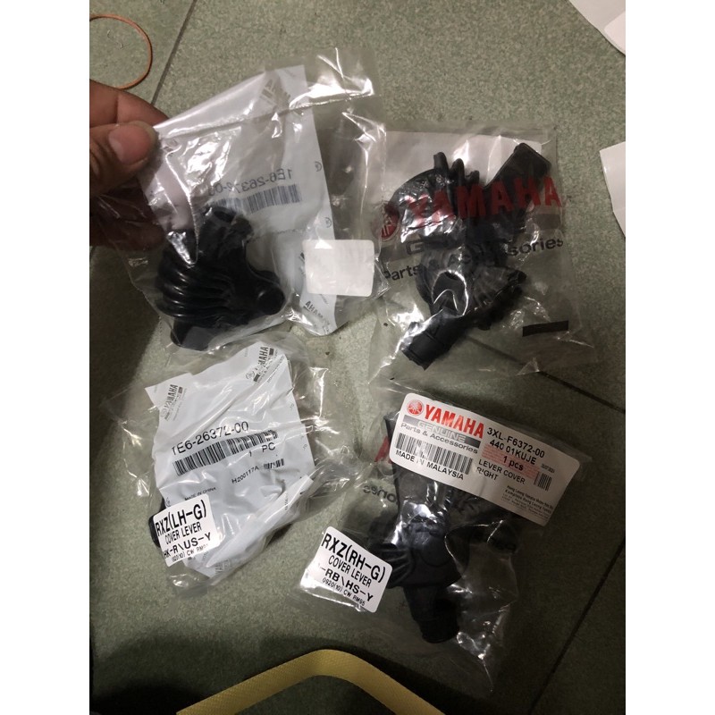 YAMAHA RXZ HANDLE RUBBER SET ORIGINAL HONG LEONG | Shopee Malaysia