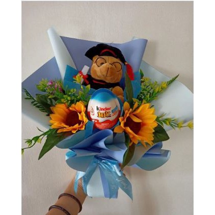 Graduation Bouquets💕with chocolate Kinder Joy | Shopee Malaysia