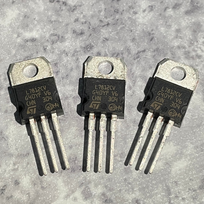 L7805CV LM7805 7805 7806 7808 7809 7810 L7812CV L7815CV 7818 7824 ...