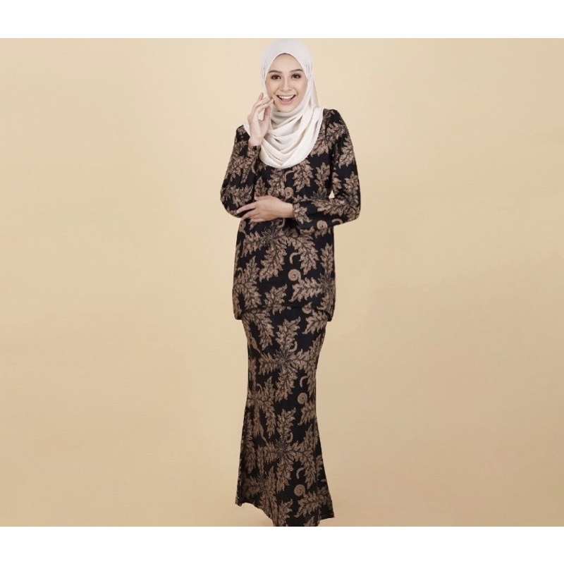 Baju Kurung Suri Moden batik cotton skirt kain duyung brown coklat bf friendly | Shopee Malaysia