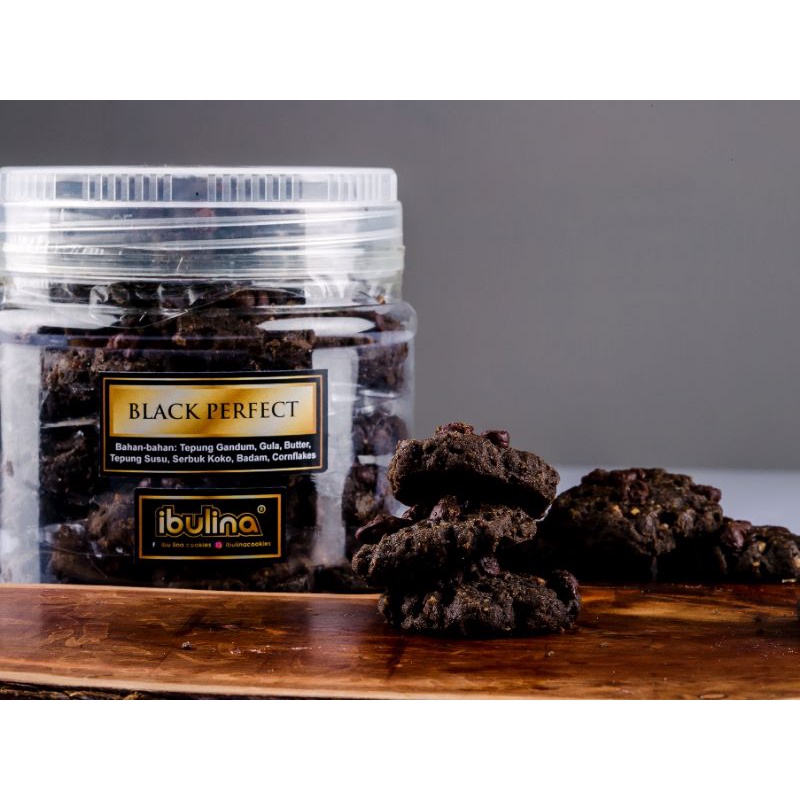 BISKUT RAYA PREMIUM BLACK PERFECT | Shopee Malaysia