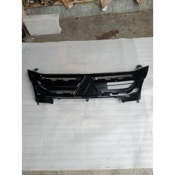 Original Mitsubishi Expander Cross Front Radiator Grille | Shopee Malaysia