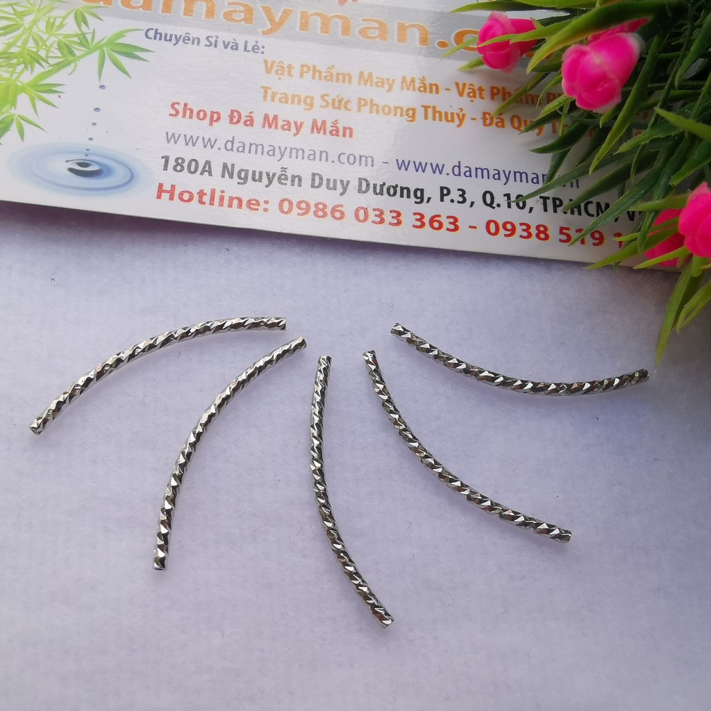 Charm INCREDIBLE DELICATED SHAPE WITH JEWELRY ACCESSORIES FOR MEN AND ...