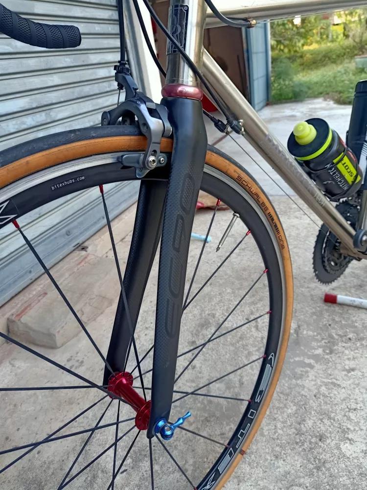 BALUGOE all carbon fibre road bike front fork Carbon fibre hard fork ...