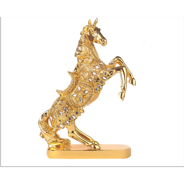 Horse Statue Standing Gold Full Of Carvings And Luxurious Big Gems That ...