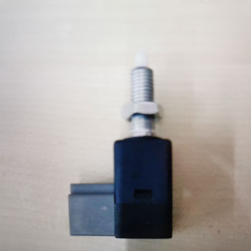 KIA,HYUNDAI BRAKE SWITCH (93810-3K000)(4 PIN) | Shopee Malaysia
