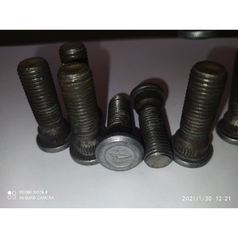 bolt tayar skru tayar | Shopee Malaysia