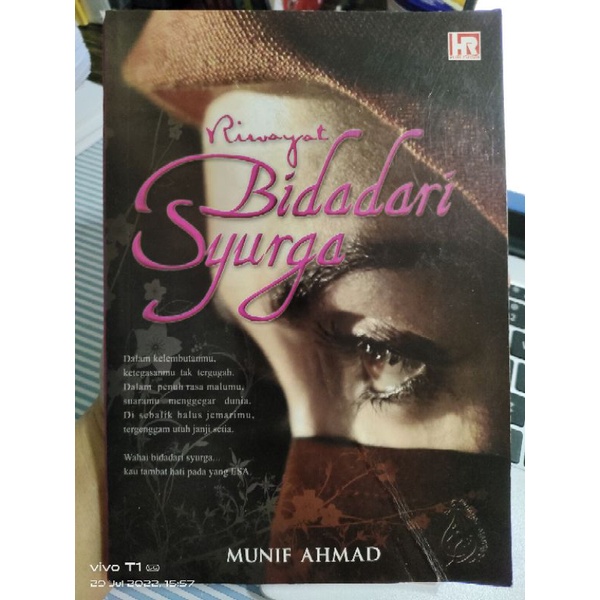 Buku Agama (Preloved): Riwayat Bidadari Syurga by Munif Ahmad | Shopee ...