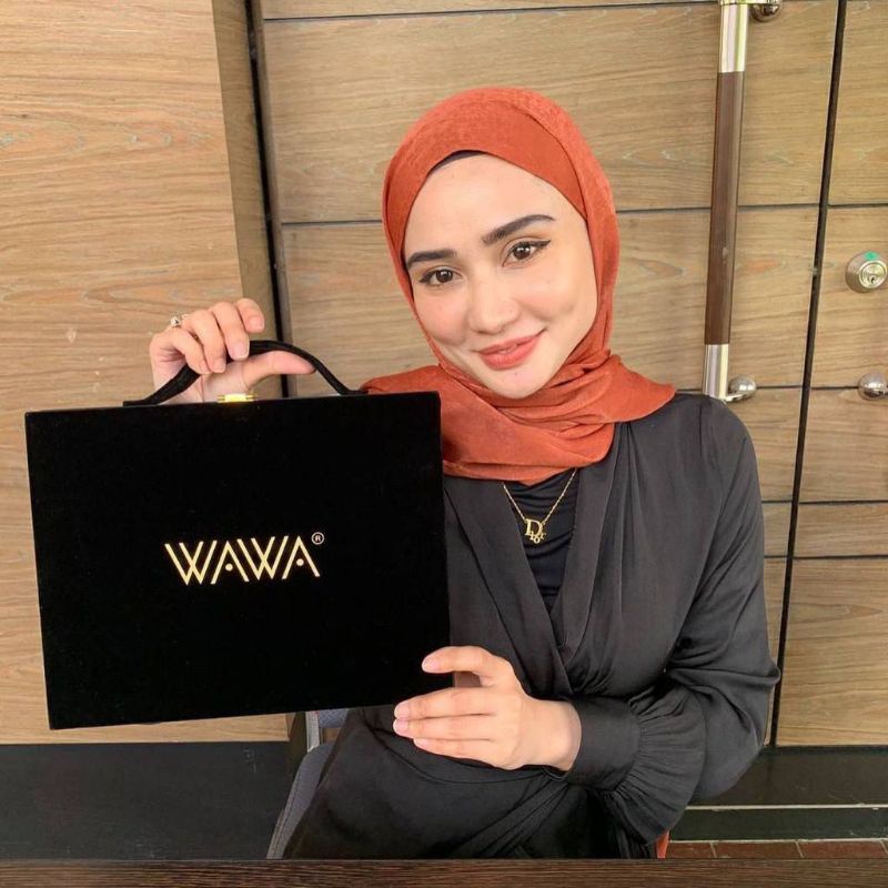 WAWA COSMETICS GIFT SET WAWA IN BLACK LIPTINT LIP COLOR MEKAP MAKE UP ...