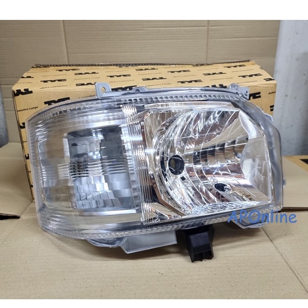 Toyota Hiace KDH200 2014-2017 Head Lamp / Lampu Depan / Lampu Besar (TYC) | Shopee Malaysia