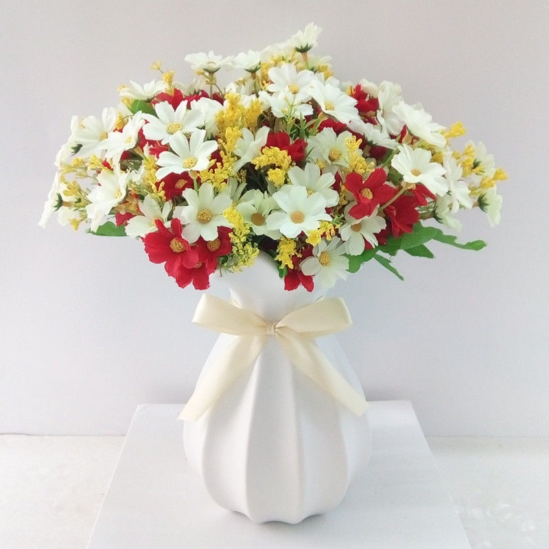 Pasu bunga kering seramik moden yang sederhana, ruang tamu segar kecil ...