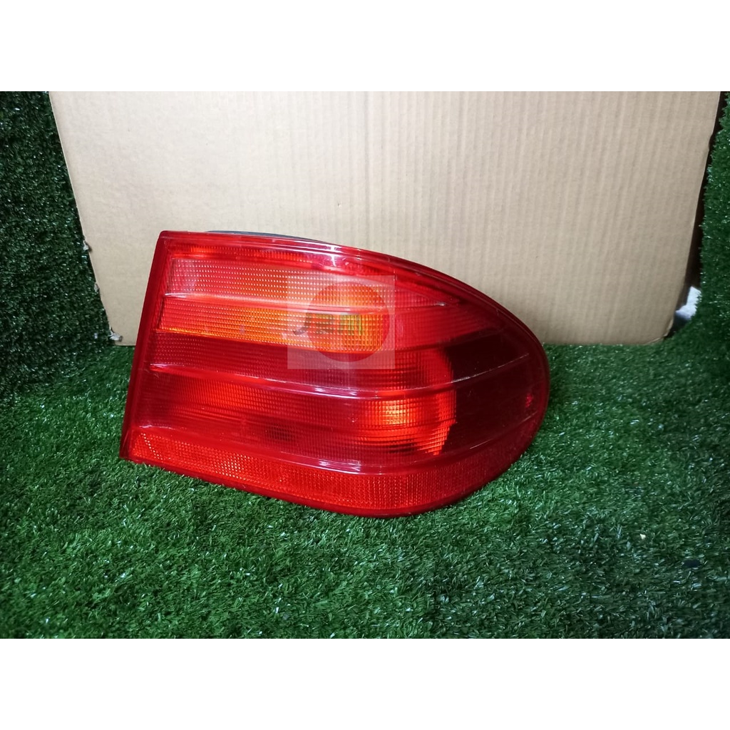 Mercedes Benz W210 Tail lamp L&R | Shopee Malaysia