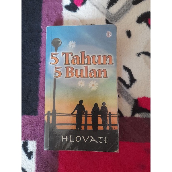5 Tahun 5 Bulan - Hlovate | Shopee Malaysia
