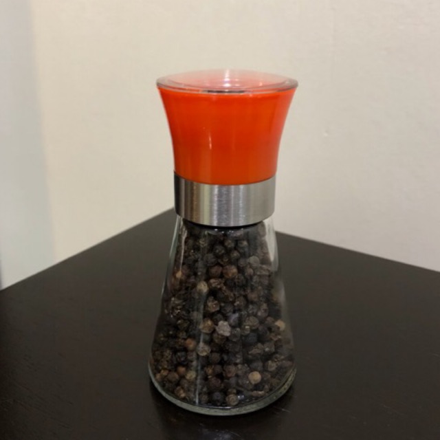 Sarawak Black Peppercorns + Glass Grinder / Biji Lada Hitam Sarawak ...