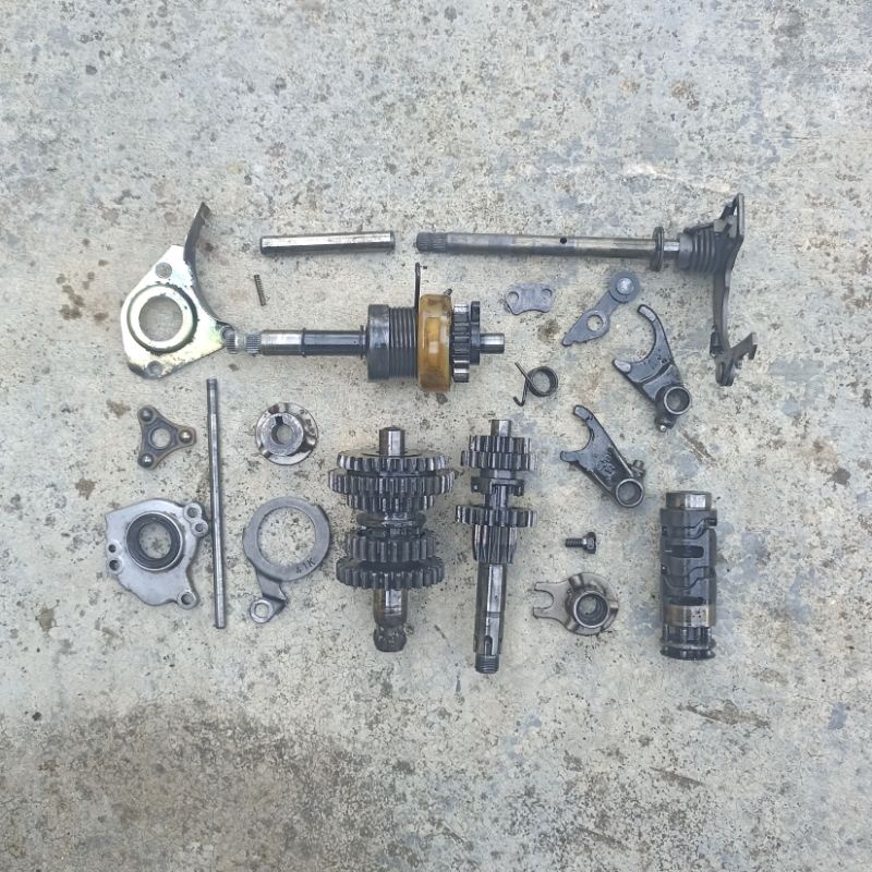Yamaha Y100/Y100 2/Y110 SS1 SS2, Gearbox + Shaft Gear Original Motor 2nd | Shopee Malaysia