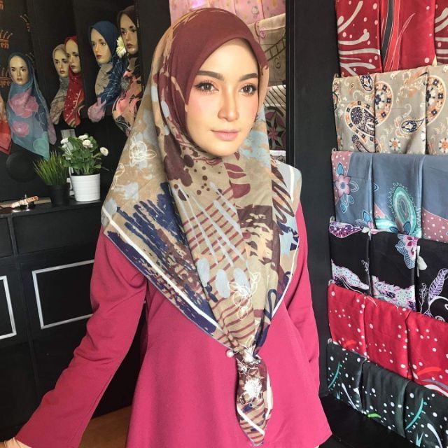 💝 #Kesuma 💖 Tudung bawal murah Anaqeen red logo 💗 | Shopee Malaysia