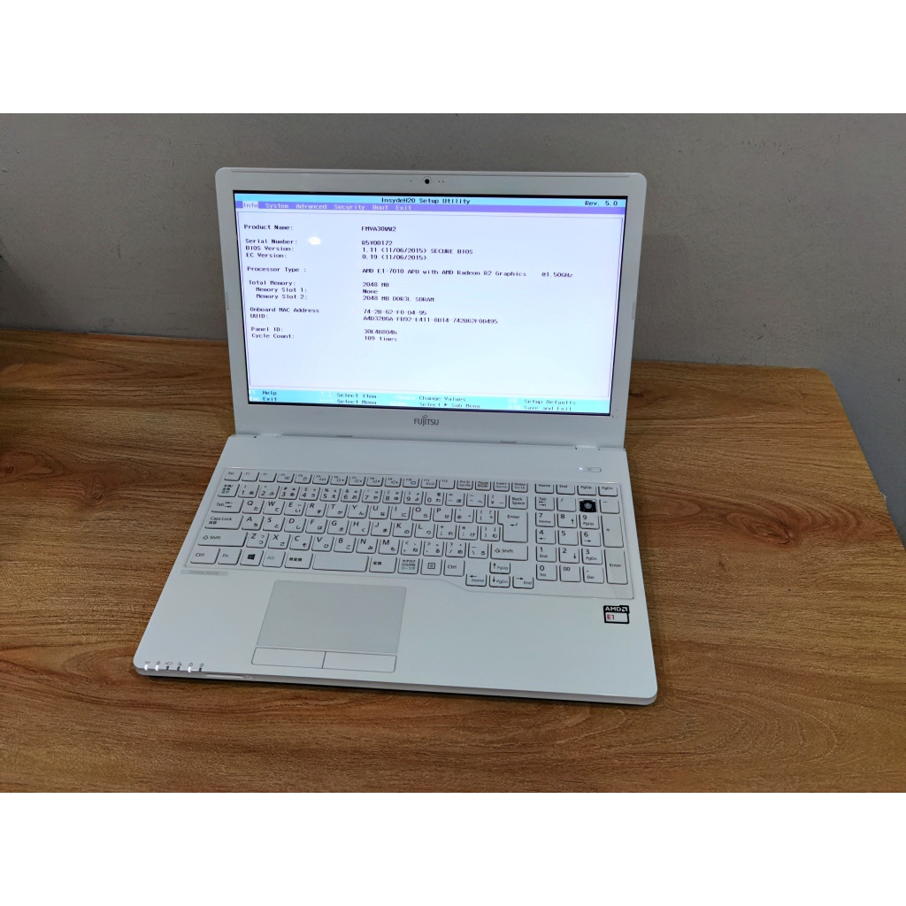 Laptop Fujitsu LIFEBOOK AH30/W White LED 15.6inch ( AMD E1 - 7010 with ...