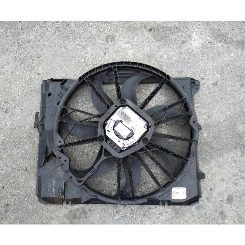 BMW E90 325i radiator fan original N52 | Shopee Malaysia