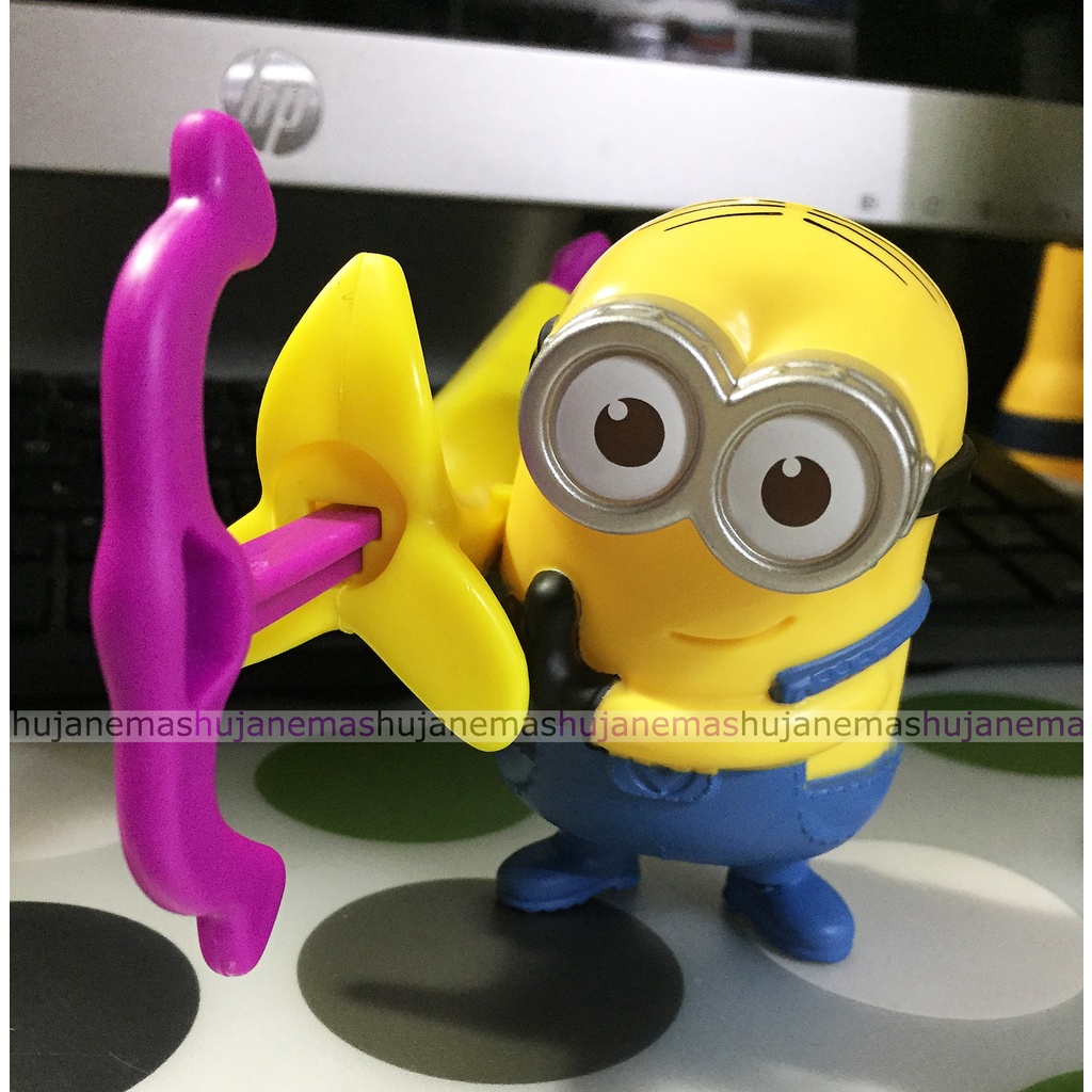 McDonald's 2017 DESPICABLE ME 3 - Banana Launcher Minion Toy (ANIMATED ...