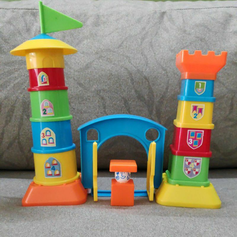 FunTime Toys Plastic Stacking Cups with Castle Stacker, Stacking ...