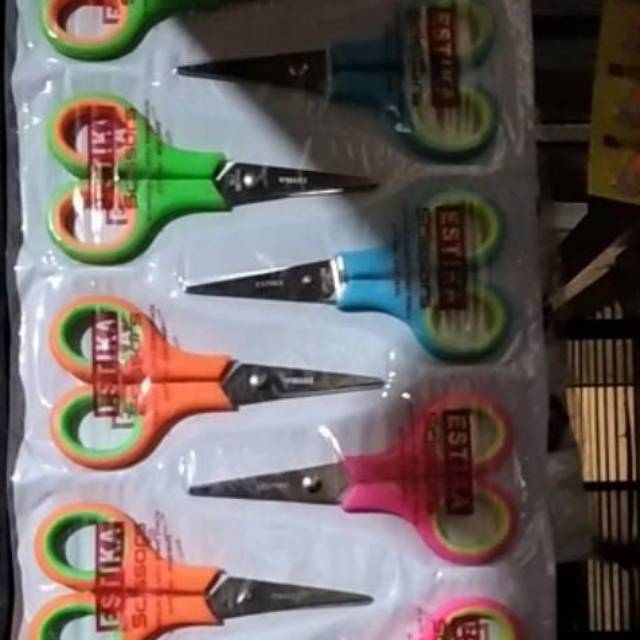 Small Scissors m2000 estika emigo 12pcs | Shopee Malaysia