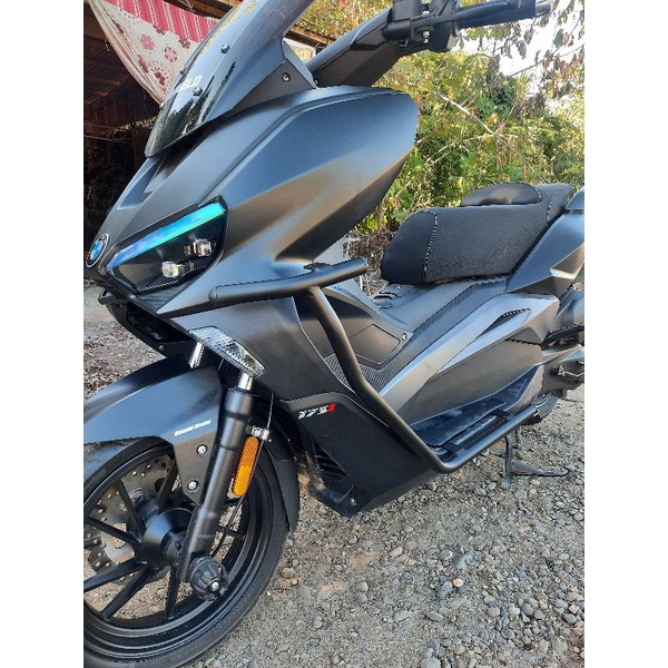 RUSI RFI 175 HALF CRASHGUARD WITH LED BRACKET (POWDER COATED) | Shopee ...