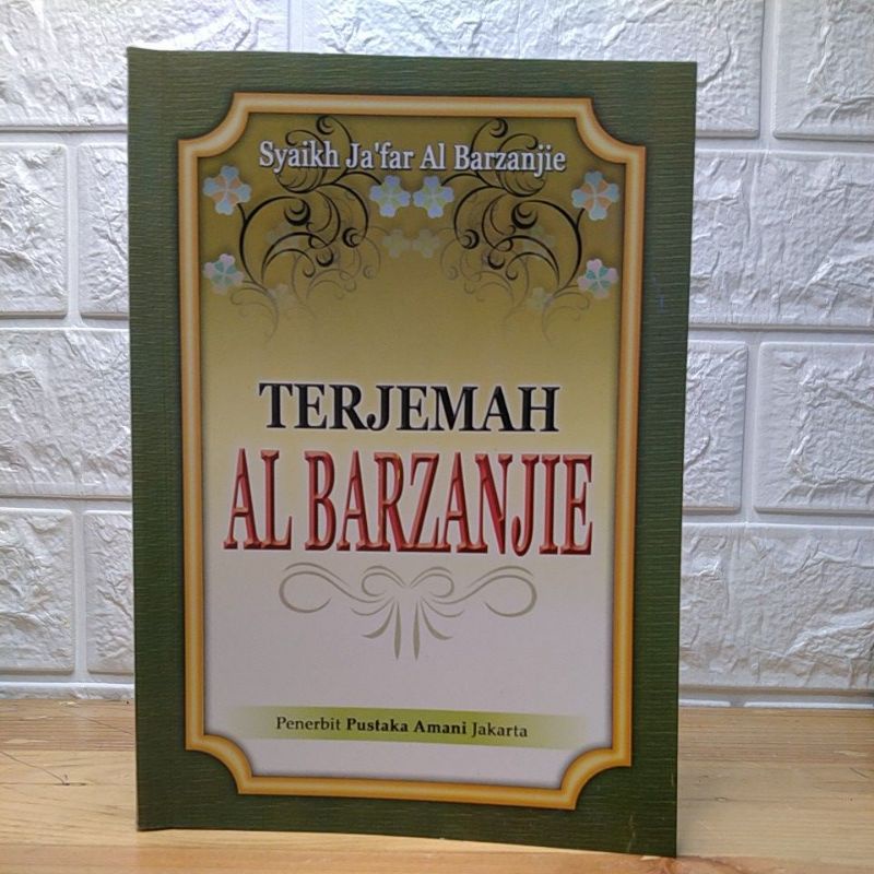 Translation of maulid Al barzanji accompanied by latin and Arabic text ...