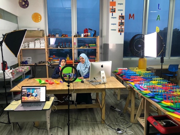 Onsmo TVPSS Green Screen Live Streaming LED Kit Complete with Lights ...