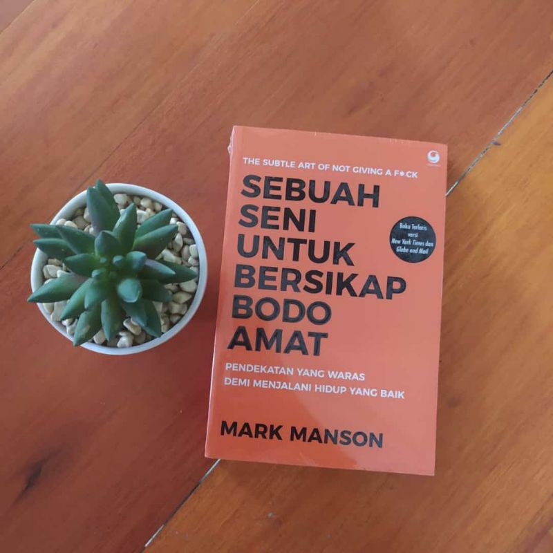 An Art of Being Absolutely Stupid - Mark Manson | Shopee Malaysia