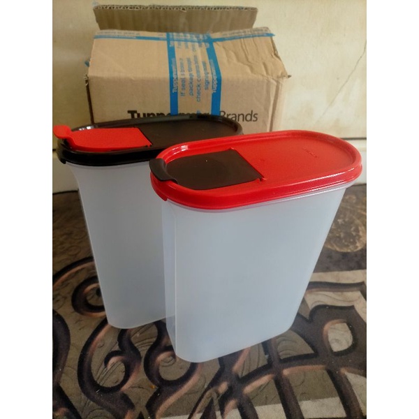 Isi jajan /koko krunch *"MM Oval 2.3L (1) jenama Tupperware** | Shopee ...